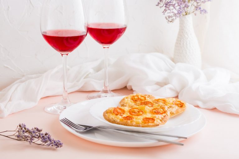 Pizza Date Night at Home - BuyDig.com Blog